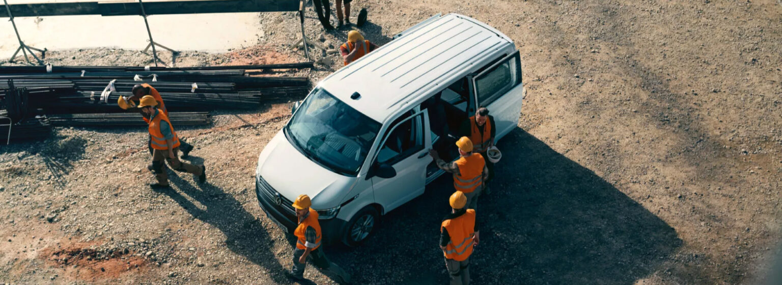 Transporter 6.1 Crew Bus - Barons